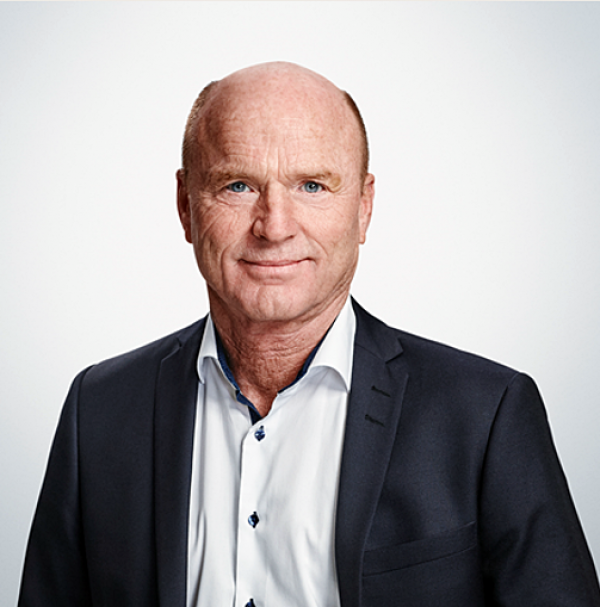 Аксельгаард Том — Elevatorist.com