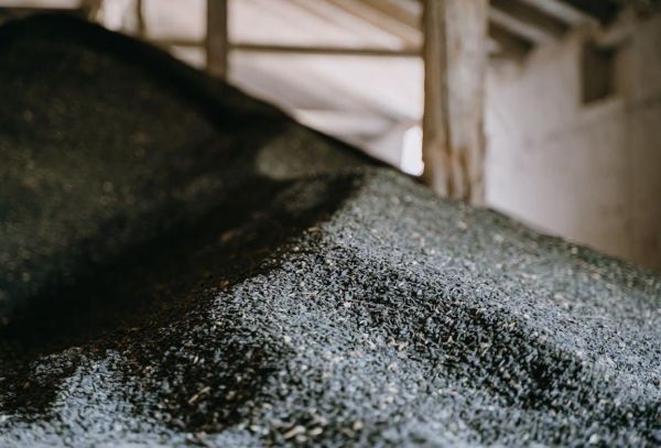 Дисбаланс між переробними потужностями та постачанням соняшника досягне приблизно 10,2 млн т ...